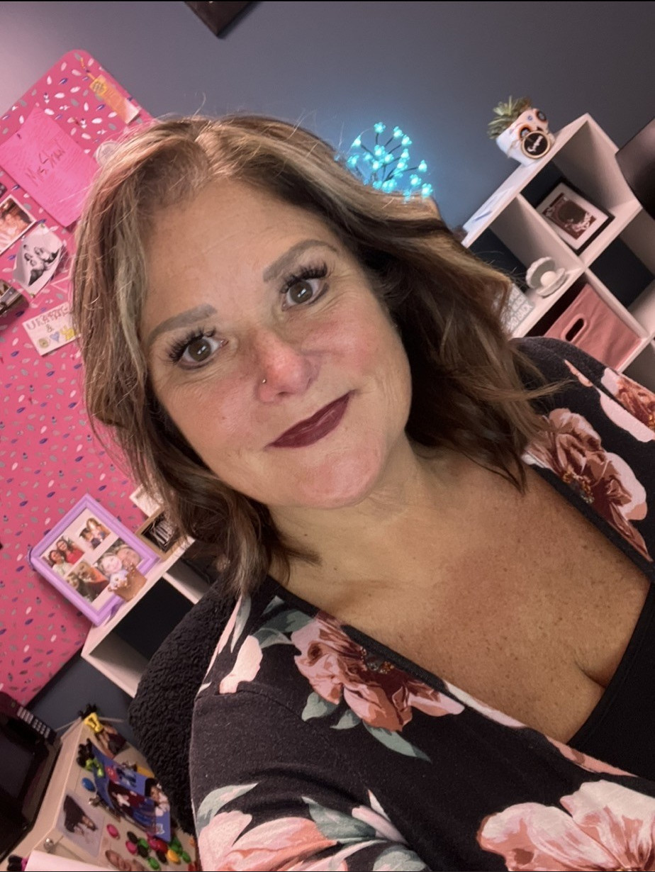 Therapists – Crescent Counseling